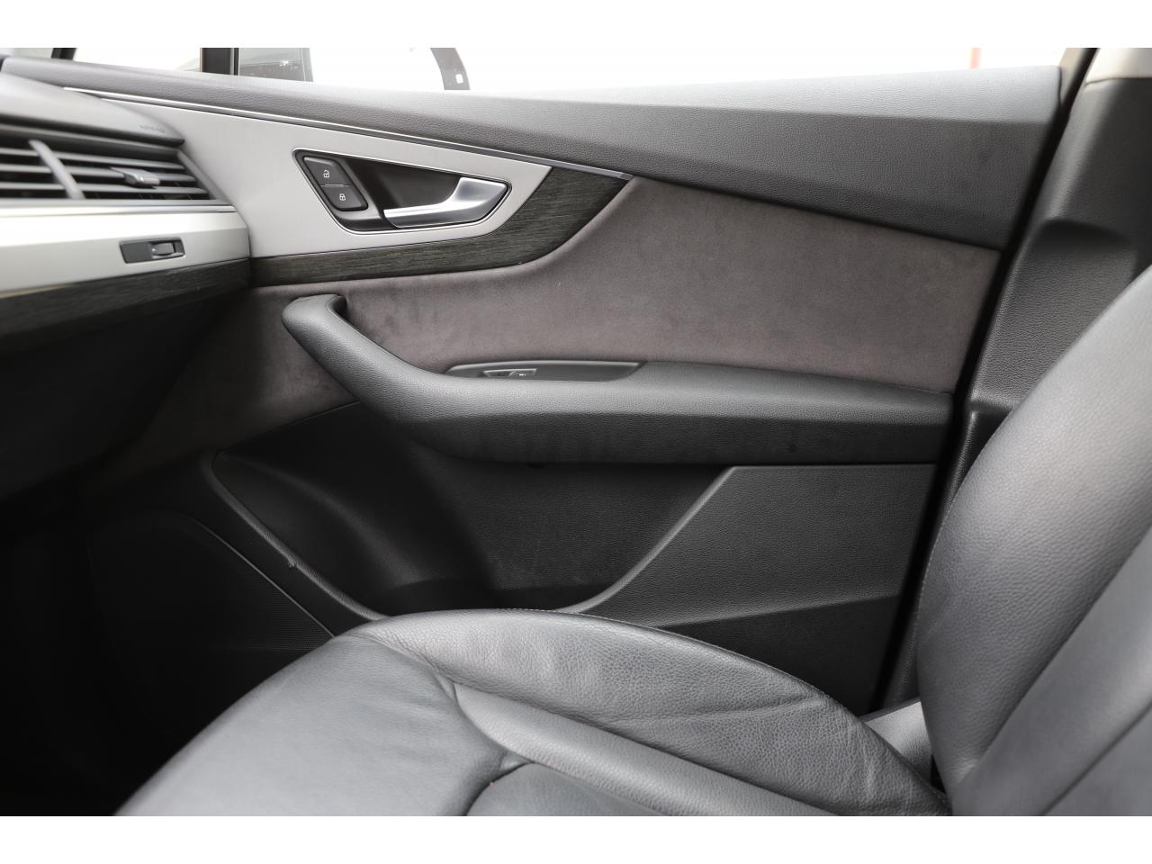 DELUXE AUTO - AUDI-Q7-3.0 V6 TDI clean diesel 272 Quattro Tiptronic 7pl