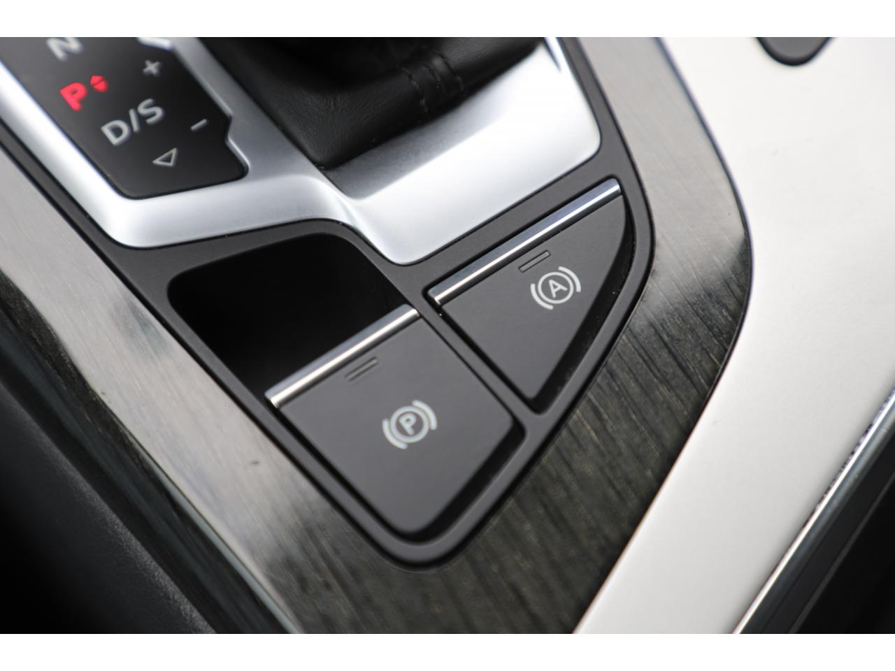 DELUXE AUTO - AUDI-Q7-3.0 V6 TDI clean diesel 272 Quattro Tiptronic 7pl