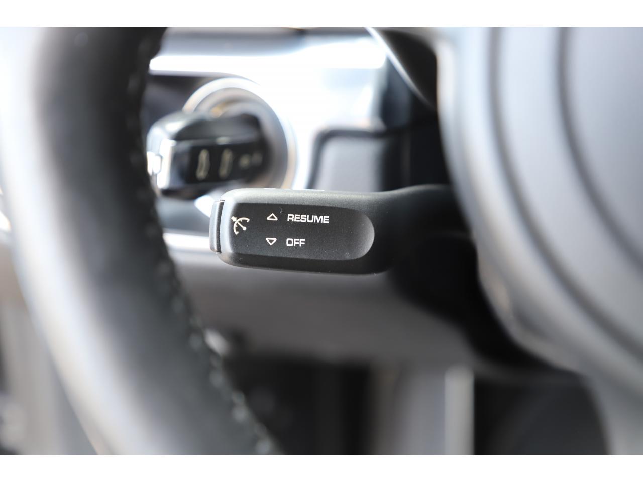 DELUXE AUTO - PORSCHE-CAYMAN-2.7 275 PDK