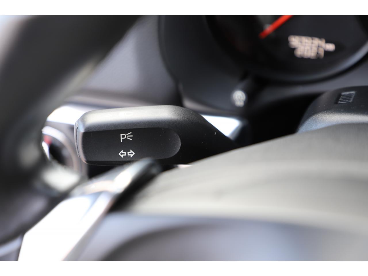 DELUXE AUTO - PORSCHE-CAYMAN-2.7 275 PDK