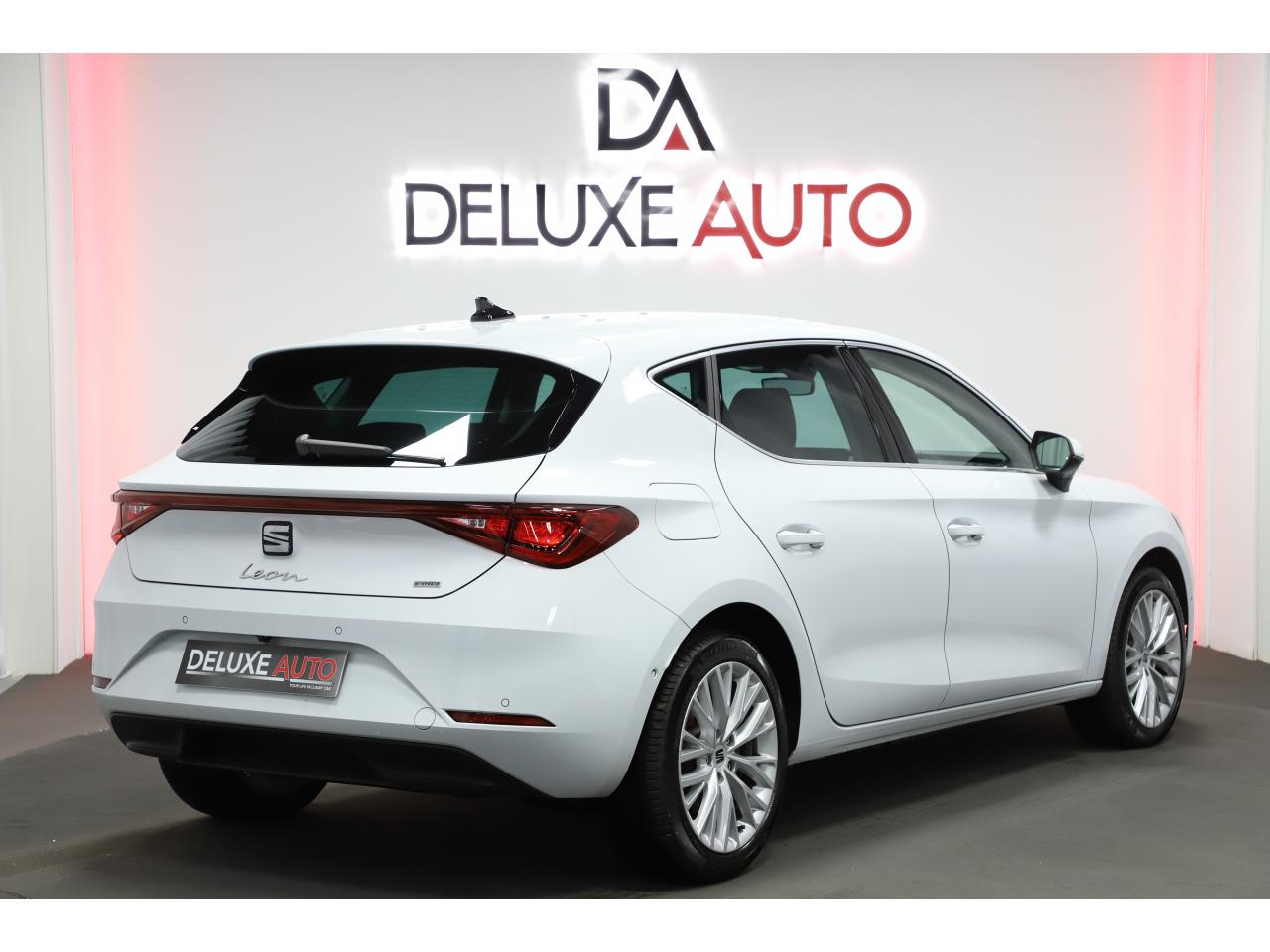 DELUXE AUTO - SEAT-LEON-1.4 e-Hybrid 204 Xcellence DSG6